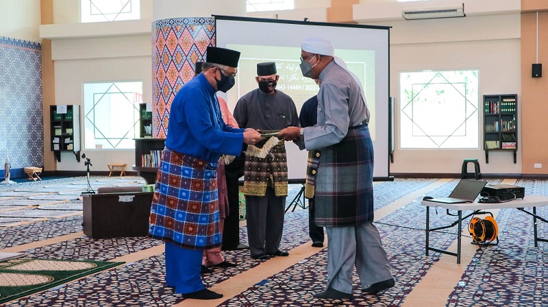 Berita - MAJLIS PENYAMPAIAN TAULIAH KEPADA AMIL-AMIL...